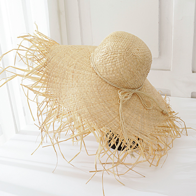 DECORATED STRAW HAT